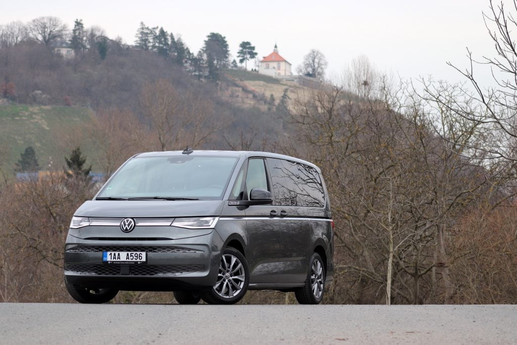 Volkswagen Multivan Long ve fotogalerii – Ještě více štěstí