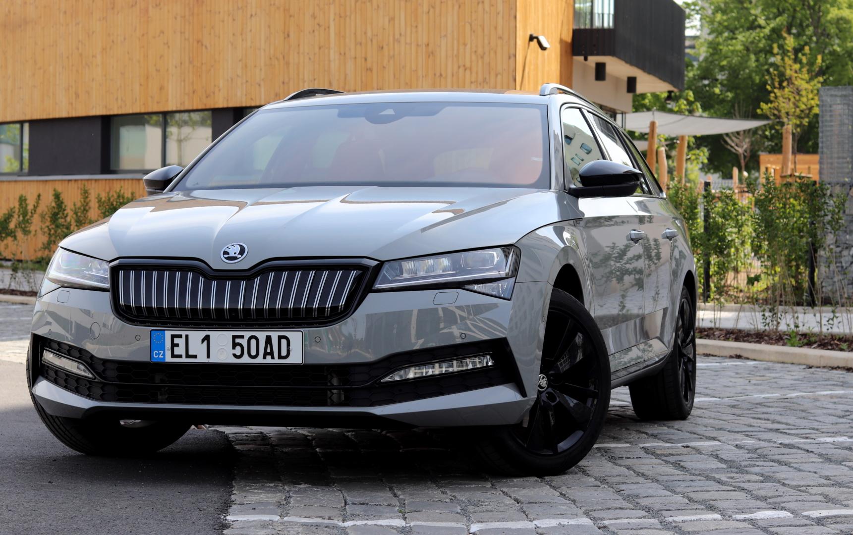 Test Škoda Superb iV - Plug-in hybrid je in!